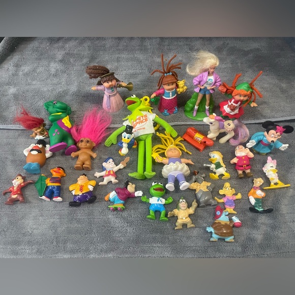 Toys | Vintage Lot Of 199s Toys Figurines Disney Barbie Barney Cake ...